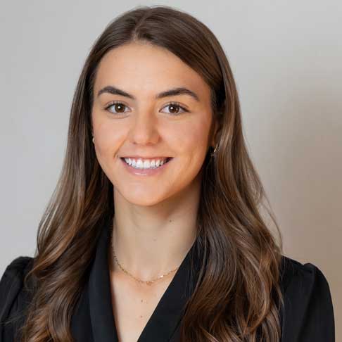 Caroline Canales's Instagram, Twitter & Facebook on IDCrawl